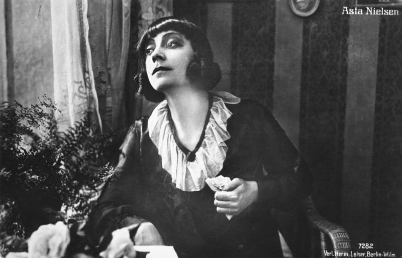 De hvide Roser | Det Danske Filminstitut