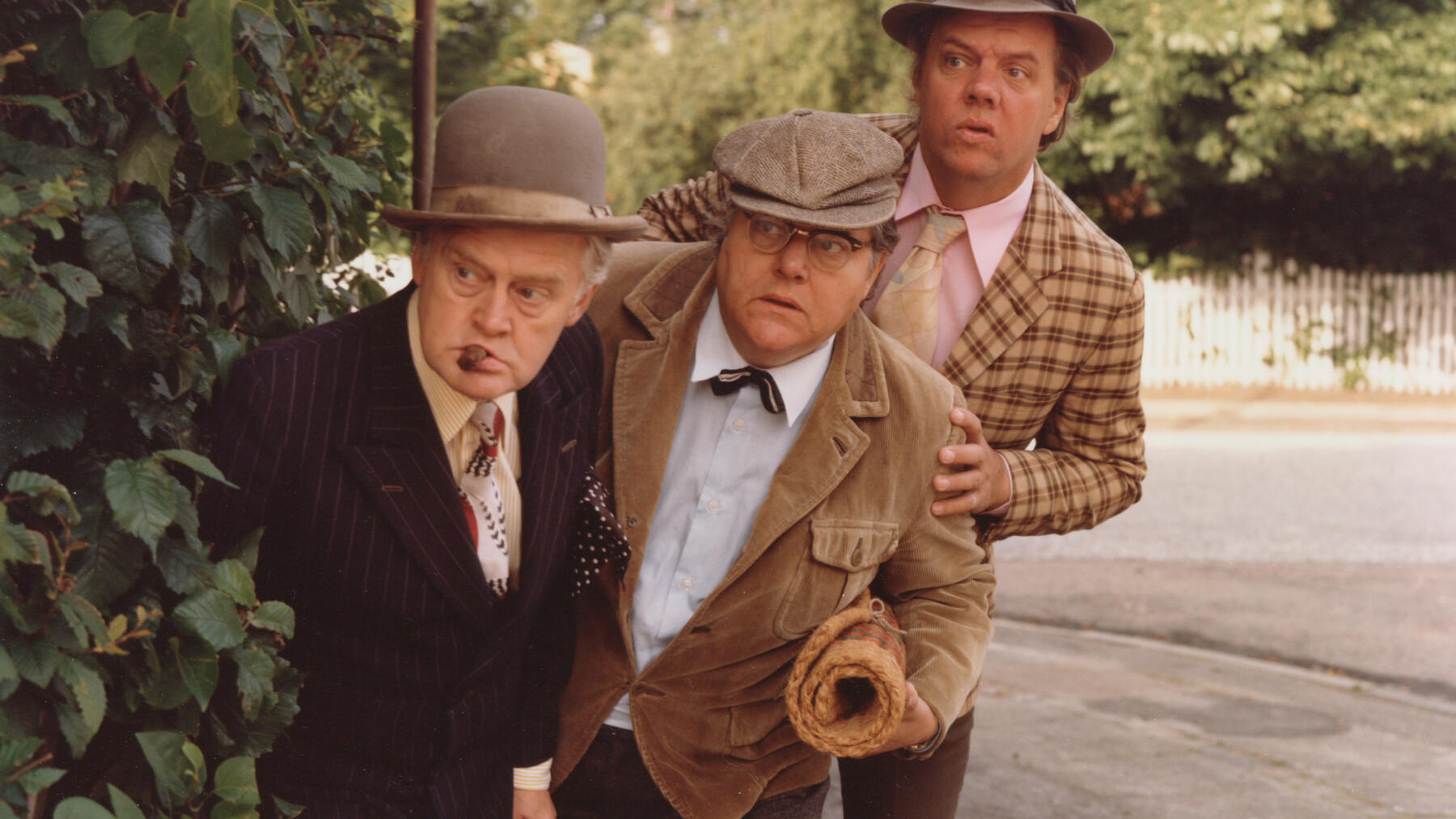 Olsen-banden overgiver sig aldrig med introduktion og fødseldag | Det ...